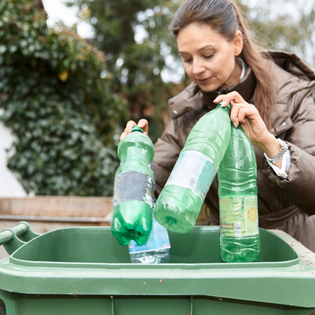 How to Stop Using Plastic Bin Liners: 5 Low-Waste Hacks
